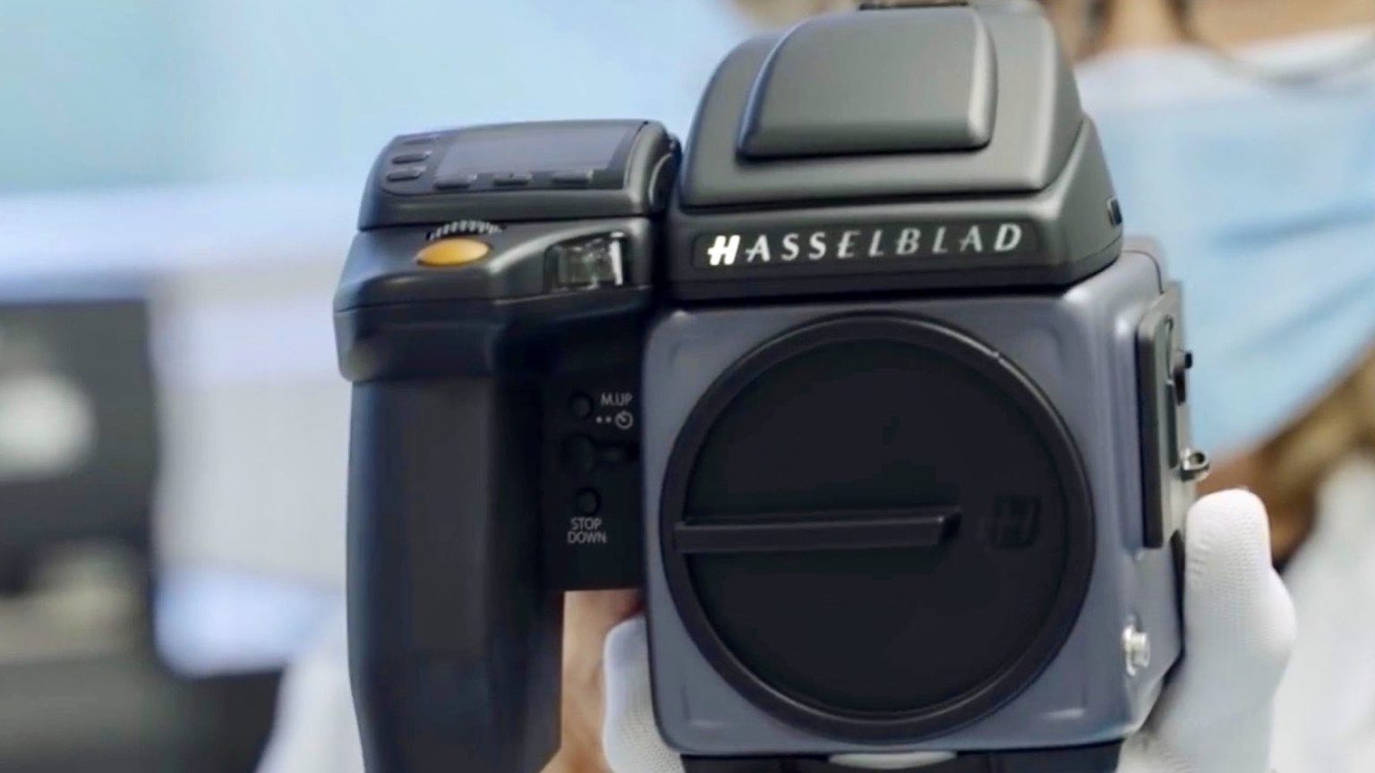 Inside Hasselblad’s Factory: Assembling the Medium Format Magic - Y.M ...