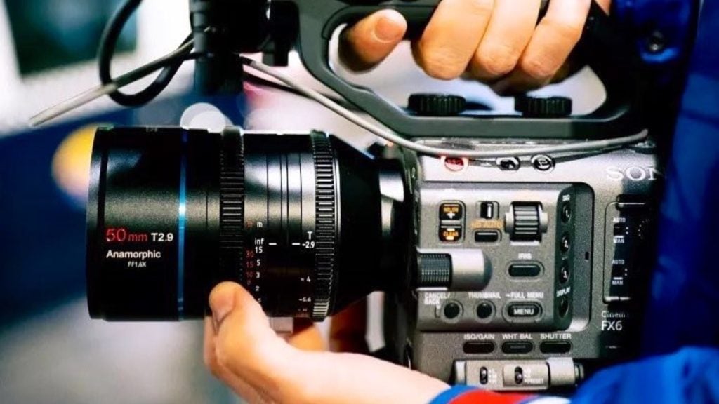 Sony FX6 Just Got a Major Upgrade. It Now Feels a Lot Like VENICE - Y.M ...