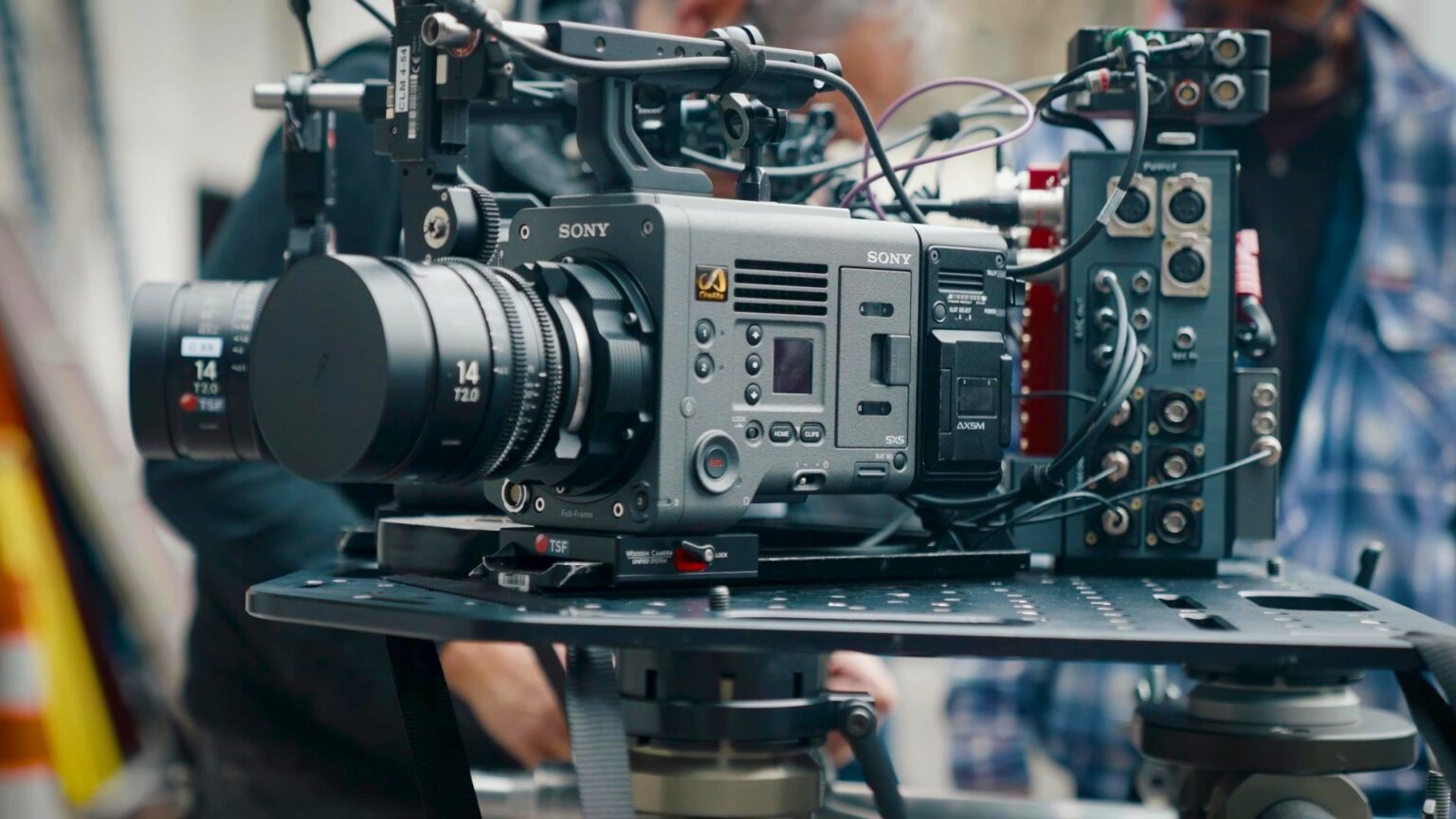 Shooting Plates: Multiple Cinema Cameras, or Ultra Wide Lens? - Y.M ...