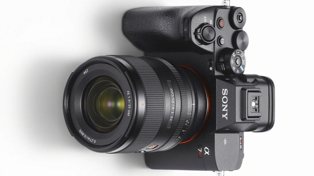 Sony Introduces the Alpha 7R V: 61MP, 8K Video, and AI-Based AF - Y.M ...